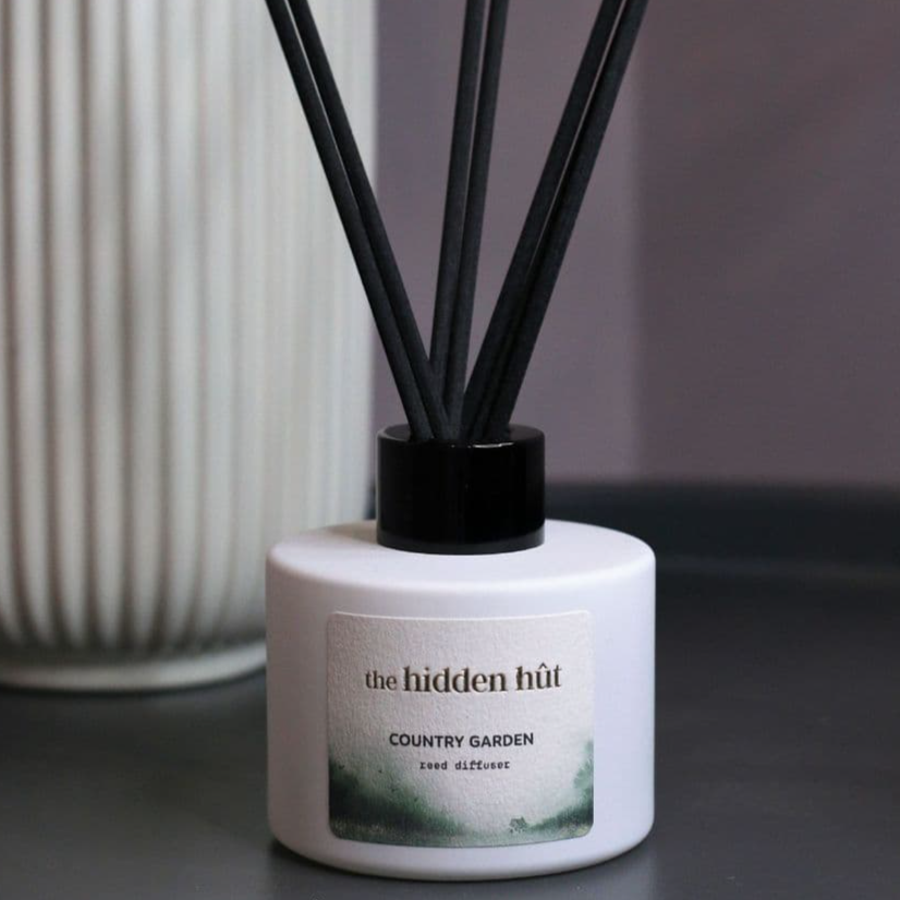Country Garden 100ml Reed Diffuser – the hidden hut