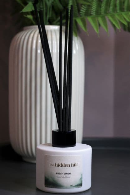 Fresh Linen 100ml Reed Diffuser – the hidden hut